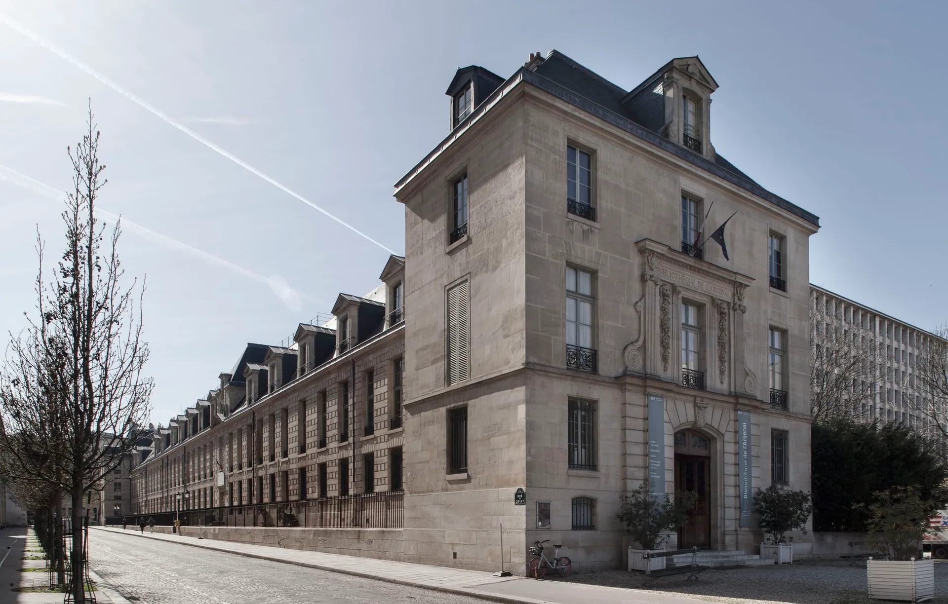 10 Must-Visit Libraries in Paris - Magazine