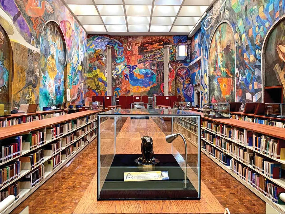10 Must-Visit Libraries in Mexico City - Magazine