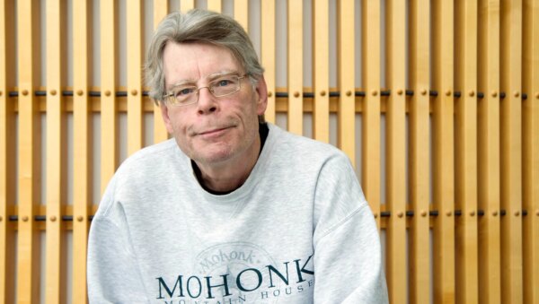 Stephen King Pledges Millions to Maine Library - Magazine