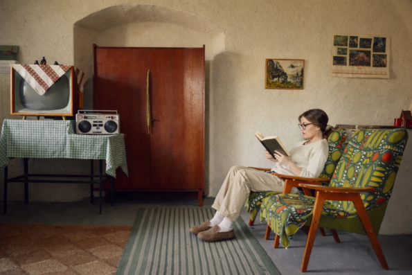 The Last Analog Generation: What It Means to Be a Xennial - Magazine